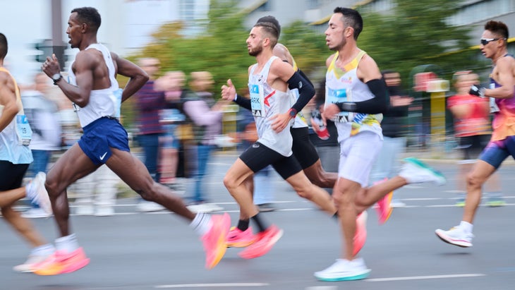 Want to Run More Efficiently? Focus on Your Elbows.