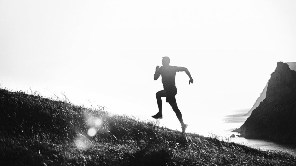 Want to Run More Efficiently? Focus on Your Elbows. - RUN | Powered by ...