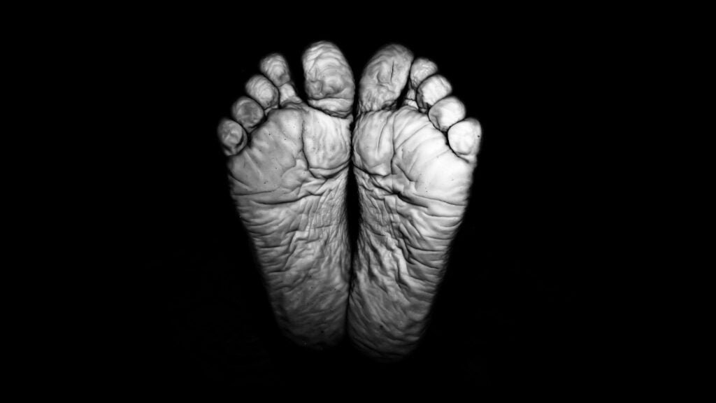 Do These 5 Foot Exercises to Build a Strong Foundation - RUN | Powered ...