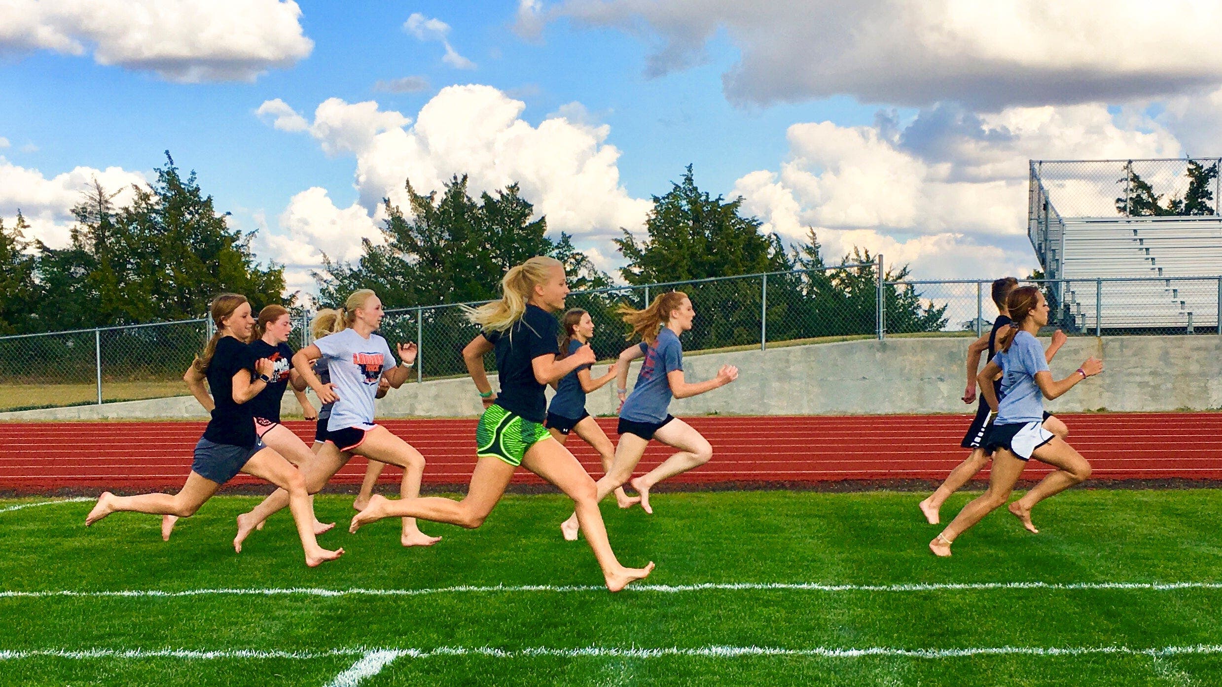 A Sports Podiatrist's Guide to Barefoot Running