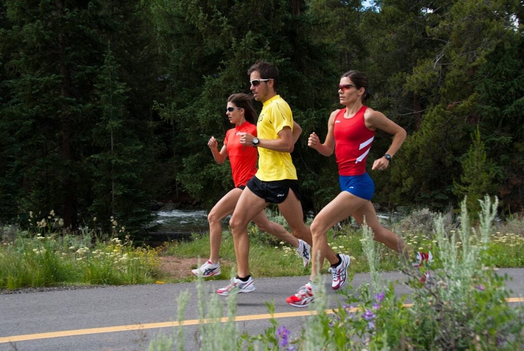 Workout of the Week: Over/Under Intervals - RUN | Powered by Outside