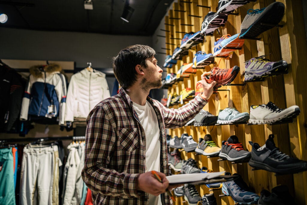 Things Every Running Shop Employee Wishes You Knew - RUN | Powered by ...