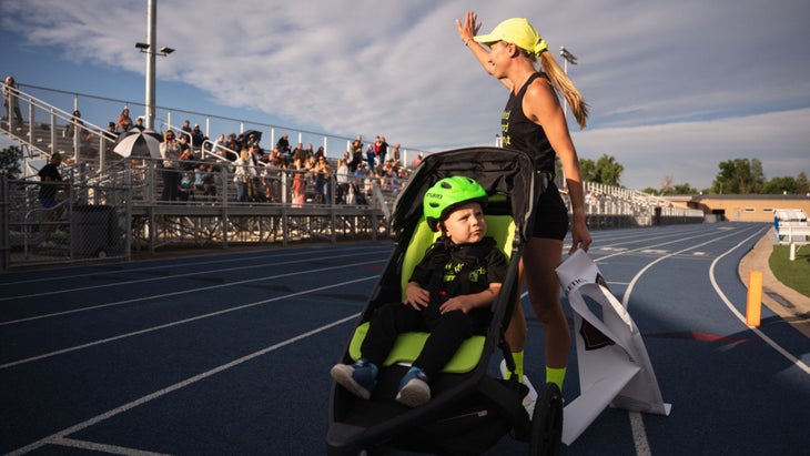 Neely Gracey Sets One-Mile Stroller Run World Record - RUN | Powered by ...