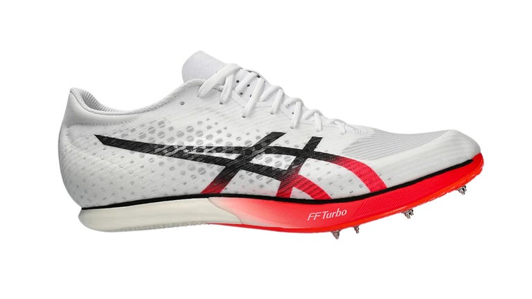 The Best Track Spikes for Distance, Middle-Distance, and Sprints