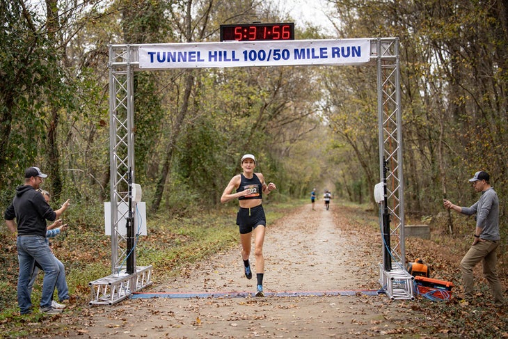 Courtney Olsen set a new women's world record for 50 miles