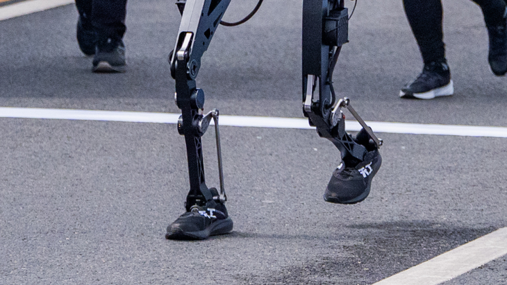 Meet Tiangong Ultra, Winner of the Humanoid Robot Half-Marathon